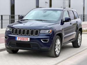 Blue Jeep Grand Cherokee 2017 in Vilnius, with an engine capacity of 3.60 L and mileage of 293 thousand km for 13700 €, photo  on AUTOMOTO.COM.LV