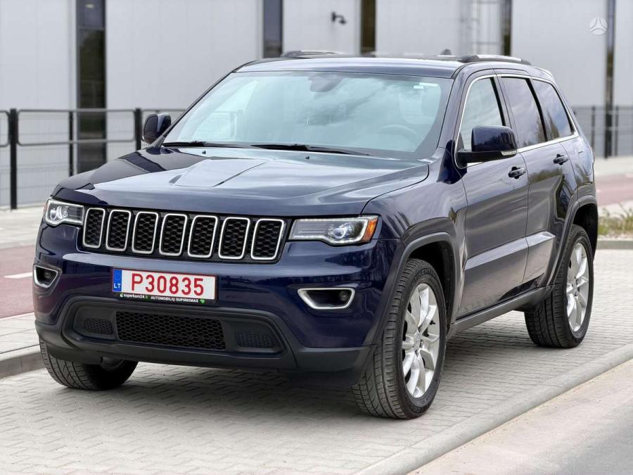 Zils Jeep Grand Cherokee 2017 Viļņa, ar dzinēja tilpumu 3.60 L un nobraukumu 293 tūkst. km par 13700 €, foto 1 vietnē AUTOMOTO.COM.LV