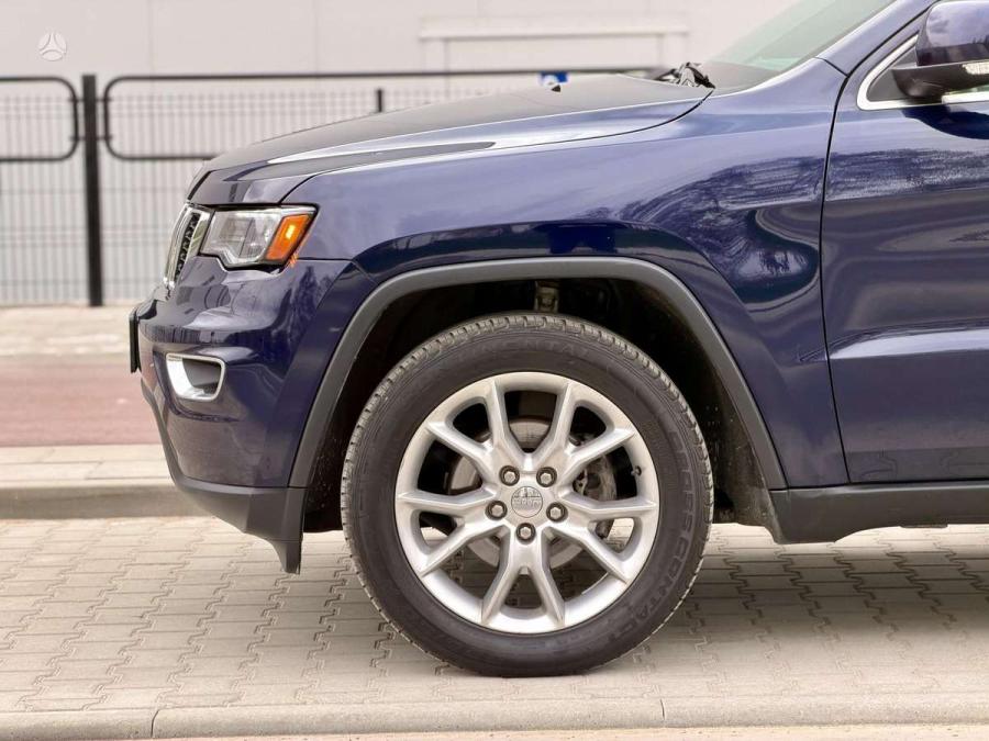 Zils Jeep Grand Cherokee 2017 Viļņa, ar dzinēja tilpumu 3.60 L un nobraukumu 293 tūkst. km par 13700 €, foto 12 vietnē AUTOMOTO.COM.LV