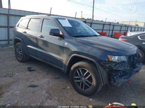 Zils Jeep Grand Cherokee 2017 Šauļi, ar dzinēja tilpumu 3.60 L un nobraukumu 226 tūkst. km par 12300 €, foto 1 vietnē AUTOMOTO.COM.LV