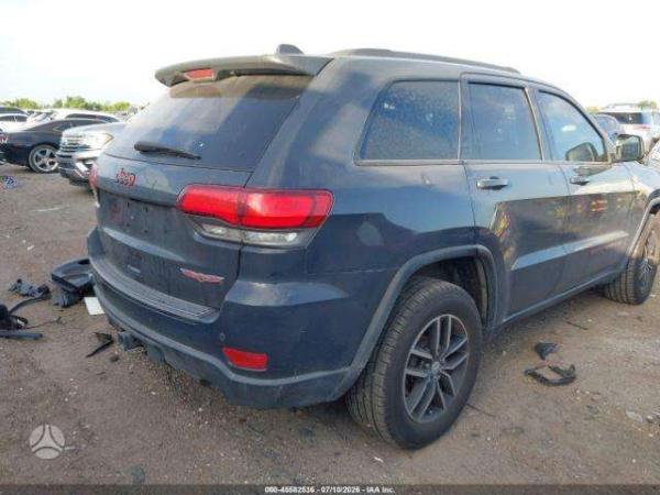 Zils Jeep Grand Cherokee 2017 Šauļi, ar dzinēja tilpumu 3.60 L un nobraukumu 226 tūkst. km par 12300 €, foto 9 vietnē AUTOMOTO.COM.LV