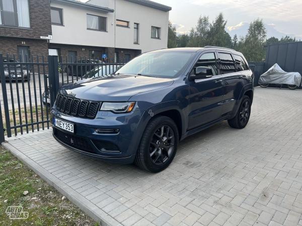 Blue Jeep Grand Cherokee 2020 in Vilnius, with an engine capacity of 3.60 L and mileage of 127 thousand km for 25999 €, photo 2 on AUTOMOTO.COM.LV