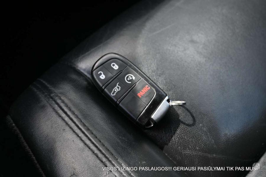 Zils Jeep Grand Cherokee 2020 Kretinga, ar dzinēja tilpumu 3.60 L un nobraukumu 65 tūkst. km par 19699 €, foto 34 vietnē AUTOMOTO.COM.LV