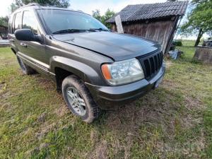 Brown Jeep Grand Cherokee 2000 in Valka, with an engine capacity of 4.70 L and mileage of 389 thousand km for 1800 €, photo 3 on AUTOMOTO.COM.LV