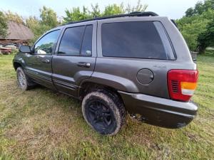Brown Jeep Grand Cherokee 2000 in Valka, with an engine capacity of 4.70 L and mileage of 389 thousand km for 1800 €, photo 6 on AUTOMOTO.COM.LV