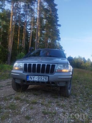 Brown Jeep Grand Cherokee 2002 in Liepaja, with an engine capacity of 2.70 L and mileage of 343 thousand km for 2430 €, photo  on AUTOMOTO.COM.LV