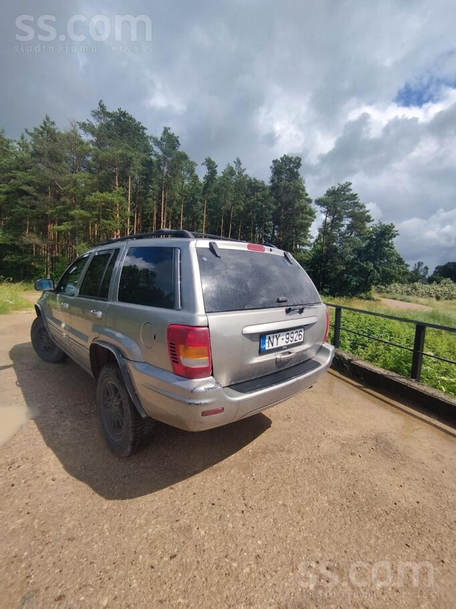 Brown Jeep Grand Cherokee 2002 in Liepaja, with an engine capacity of 2.70 L and mileage of 343 thousand km for 2430 €, photo 6 on AUTOMOTO.COM.LV