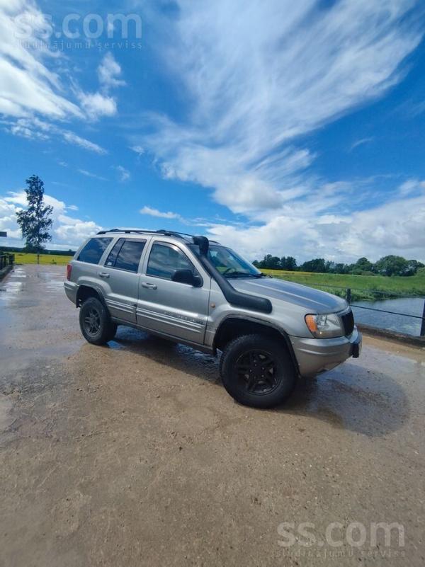 Brown Jeep Grand Cherokee 2002 in Liepaja, with an engine capacity of 2.70 L and mileage of 343 thousand km for 2430 €, photo 6 on AUTOMOTO.COM.LV