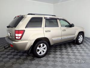 Brown Jeep Grand Cherokee 2005 in Tallinn, with an engine capacity of 3.00 L and mileage of 228 thousand km for 3499 €, photo 4 on AUTOMOTO.COM.LV
