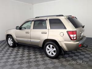 Brown Jeep Grand Cherokee 2005 in Tallinn, with an engine capacity of 3.00 L and mileage of 228 thousand km for 3499 €, photo 5 on AUTOMOTO.COM.LV