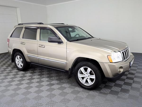 Jeep Grand Cherokee 2005 Tallina vietnē Brūns Jeep Grand Cherokee 2005 Tallina, ar dzinēja tilpumu 3.00 L un nobraukumu 228 tūkst. km par 2999 €, foto 9 vietnē AUTOMOTO.COM.LV