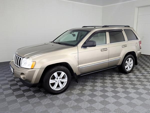 Jeep Grand Cherokee 2005 Tallina vietnē Brūns Jeep Grand Cherokee 2005 Tallina, ar dzinēja tilpumu 3.00 L un nobraukumu 228 tūkst. km par 2999 €, foto 10 vietnē AUTOMOTO.COM.LV