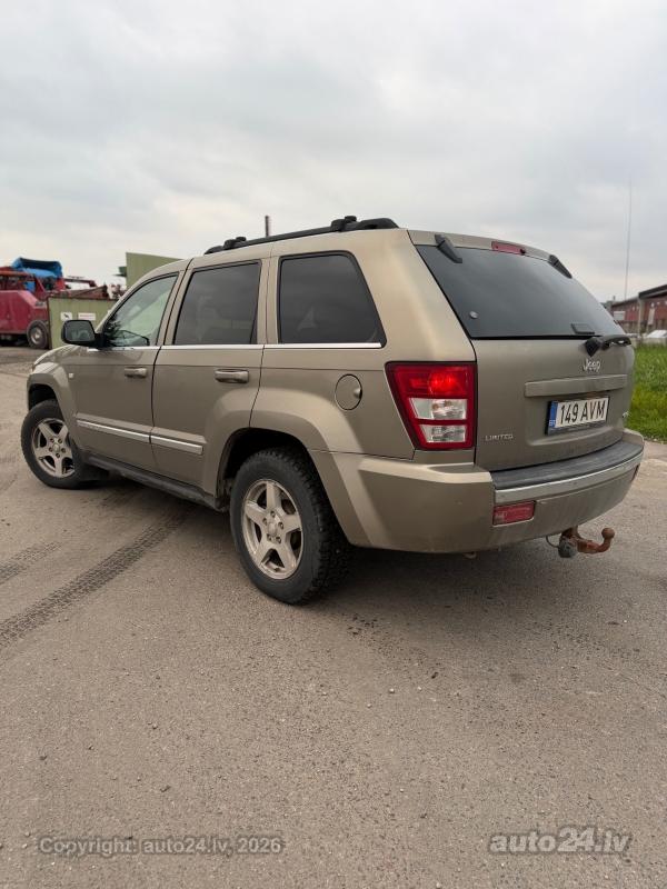 Brown Jeep Grand Cherokee 2005 in Tallinn, with an engine capacity of 3.00 L and mileage of 178 thousand km for 5000 €, photo 5 on AUTOMOTO.COM.LV