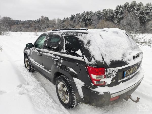 Brūns Jeep Grand Cherokee 2007 Viļņa, ar dzinēja tilpumu 5.70 L un nobraukumu 290 tūkst. km par 3900 €, foto 2 vietnē AUTOMOTO.COM.LV