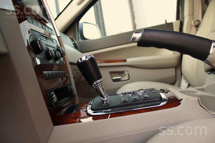 Brūns Jeep Grand Cherokee 2009 Rīga, ar dzinēja tilpumu 3.00 L un nobraukumu 0 tūkst. km par 8790 €, foto 19 vietnē AUTOMOTO.COM.LV