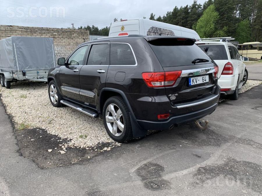 Brūns Jeep Grand Cherokee 2012 Rīga, ar dzinēja tilpumu 3.00 L un nobraukumu 304 tūkst. km par 8900 €, foto 11 vietnē AUTOMOTO.COM.LV