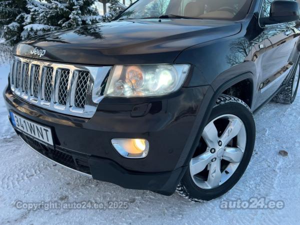 Brown Jeep Grand Cherokee 2012 in Paide, with an engine capacity of 3.00 L and mileage of 213 thousand km for 9999 €, photo 2 on AUTOMOTO.COM.LV