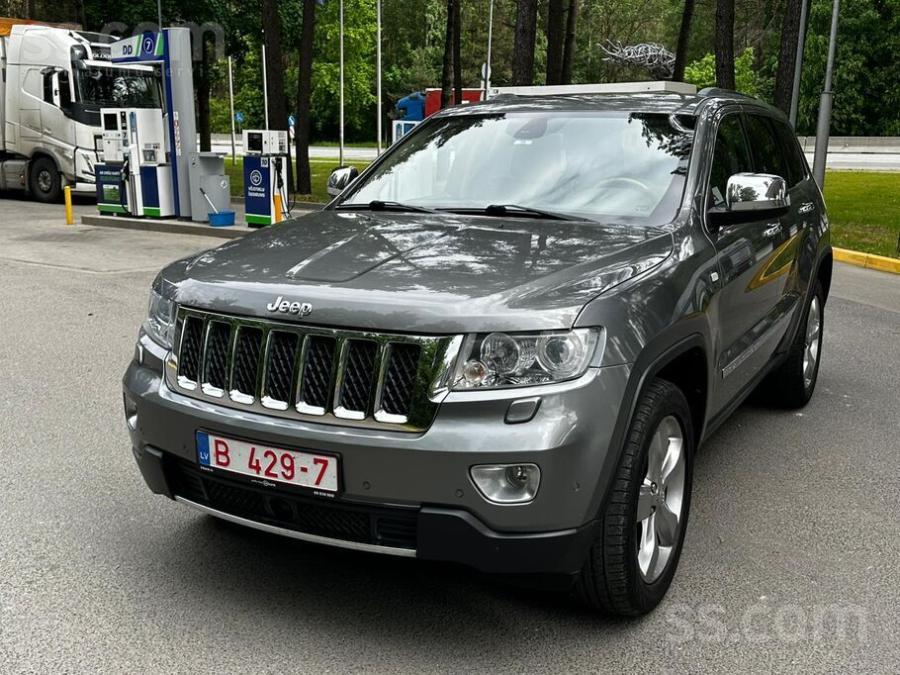 Brūns Jeep Grand Cherokee 2012 Rīga, ar dzinēja tilpumu 3.00 L un nobraukumu 264 tūkst. km par 8390 €, foto 3 vietnē AUTOMOTO.COM.LV