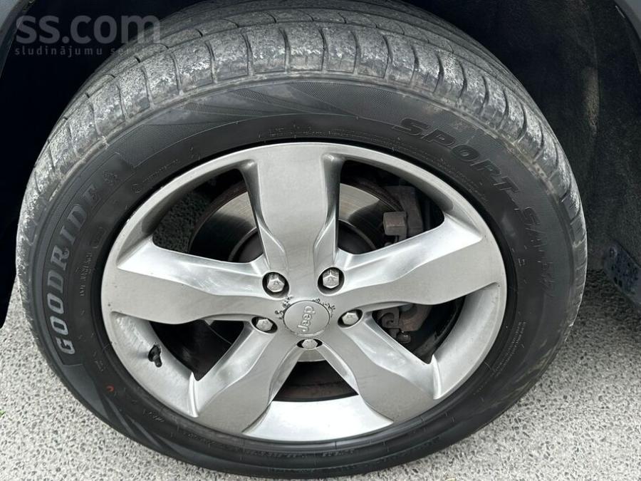 Brūns Jeep Grand Cherokee 2012 Rīga, ar dzinēja tilpumu 3.00 L un nobraukumu 264 tūkst. km par 8390 €, foto 30 vietnē AUTOMOTO.COM.LV