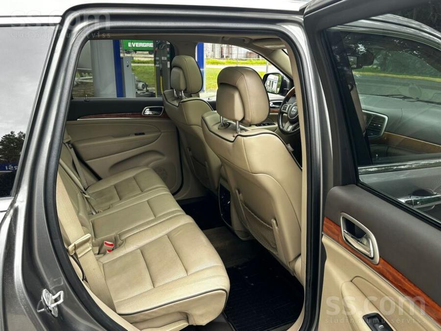 Brūns Jeep Grand Cherokee 2012 Rīga, ar dzinēja tilpumu 3.00 L un nobraukumu 264 tūkst. km par 8390 €, foto 33 vietnē AUTOMOTO.COM.LV