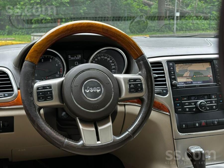 Brūns Jeep Grand Cherokee 2012 Rīga, ar dzinēja tilpumu 3.00 L un nobraukumu 264 tūkst. km par 8390 €, foto 34 vietnē AUTOMOTO.COM.LV
