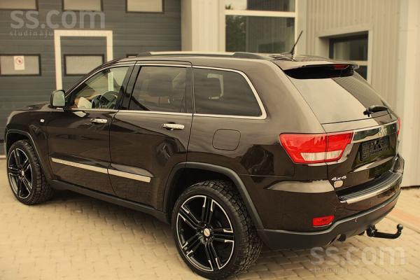 Brūns Jeep Grand Cherokee 2012 Rīga, ar dzinēja tilpumu 3.00 L un nobraukumu 0 tūkst. km par 11990 €, foto 2 vietnē AUTOMOTO.COM.LV