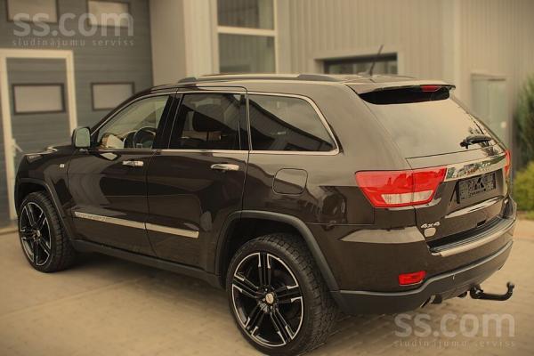 Brūns Jeep Grand Cherokee 2012 Rīga, ar dzinēja tilpumu 3.00 L un nobraukumu 0 tūkst. km par 11990 €, foto 4 vietnē AUTOMOTO.COM.LV