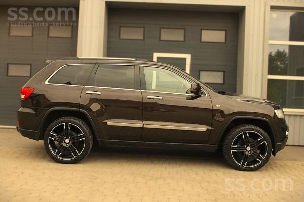 Brūns Jeep Grand Cherokee 2012 Rīga, ar dzinēja tilpumu 3.00 L un nobraukumu 0 tūkst. km par 11990 €, foto 6 vietnē AUTOMOTO.COM.LV