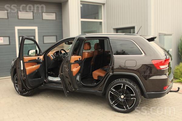 Brūns Jeep Grand Cherokee 2012 Rīga, ar dzinēja tilpumu 3.00 L un nobraukumu 0 tūkst. km par 11990 €, foto 9 vietnē AUTOMOTO.COM.LV