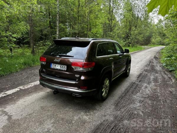 Brūns Jeep Grand Cherokee 2013 Rīga, ar dzinēja tilpumu 3.00 L un nobraukumu 202 tūkst. km par 13900 €, foto 5 vietnē AUTOMOTO.COM.LV