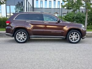 Brūns Jeep Grand Cherokee 2013 Rīga, ar dzinēja tilpumu 3.00 L un nobraukumu 245 tūkst. km par 9900 €, foto 5 vietnē AUTOMOTO.COM.LV