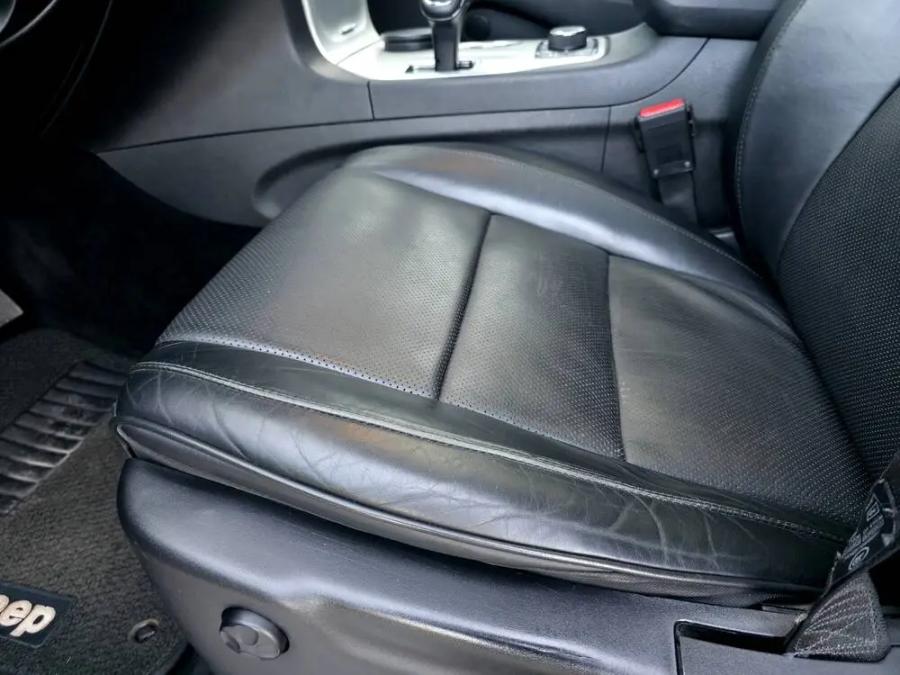 Brūns Jeep Grand Cherokee 2013 Rīga, ar dzinēja tilpumu 3.00 L un nobraukumu 245 tūkst. km par 9900 €, foto 13 vietnē AUTOMOTO.COM.LV
