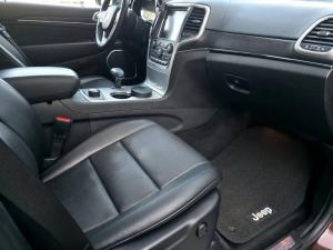 Brūns Jeep Grand Cherokee 2013 Rīga, ar dzinēja tilpumu 3.00 L un nobraukumu 245 tūkst. km par 9900 €, foto 22 vietnē AUTOMOTO.COM.LV