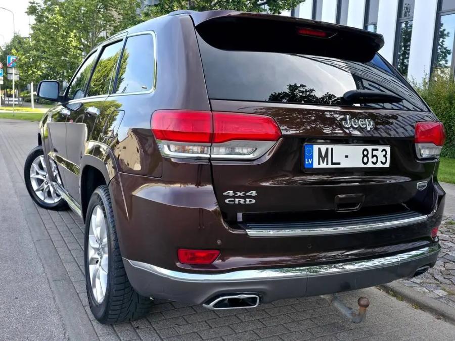 Brūns Jeep Grand Cherokee 2013 Rīga, ar dzinēja tilpumu 3.00 L un nobraukumu 245 tūkst. km par 9900 €, foto 29 vietnē AUTOMOTO.COM.LV