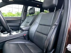 Brūns Jeep Grand Cherokee 2013 Rīga, ar dzinēja tilpumu 3.00 L un nobraukumu 245 tūkst. km par 9900 €, foto 37 vietnē AUTOMOTO.COM.LV