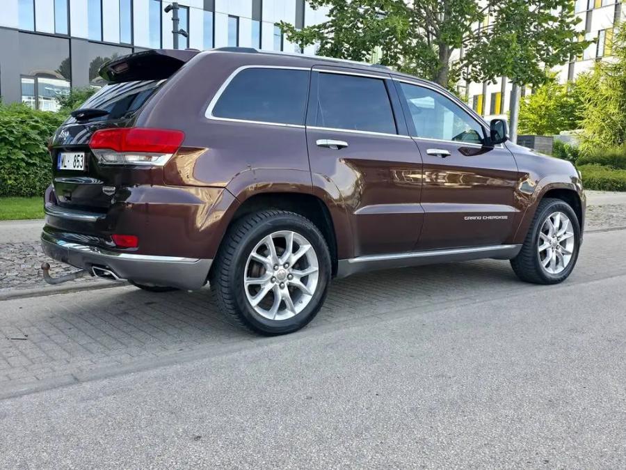Brūns Jeep Grand Cherokee 2013 Rīga, ar dzinēja tilpumu 3.00 L un nobraukumu 245 tūkst. km par 9900 €, foto 43 vietnē AUTOMOTO.COM.LV