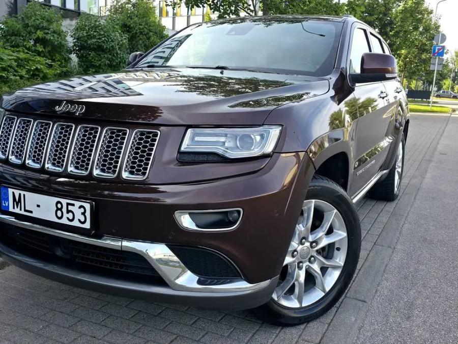 Brūns Jeep Grand Cherokee 2013 Rīga, ar dzinēja tilpumu 3.00 L un nobraukumu 245 tūkst. km par 9900 €, foto 44 vietnē AUTOMOTO.COM.LV
