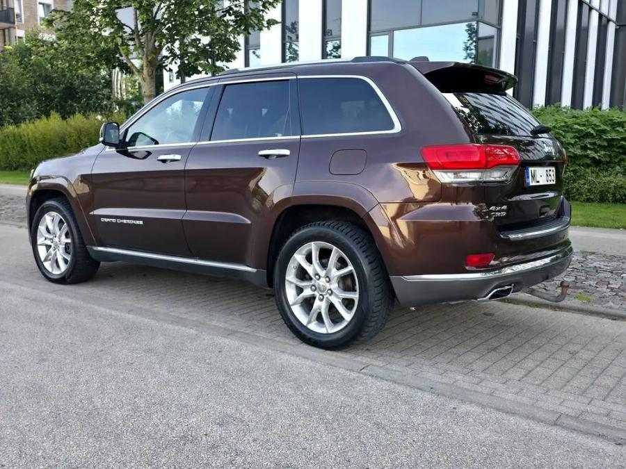 Brūns Jeep Grand Cherokee 2013 Rīga, ar dzinēja tilpumu 3.00 L un nobraukumu 245 tūkst. km par 9900 €, foto 55 vietnē AUTOMOTO.COM.LV