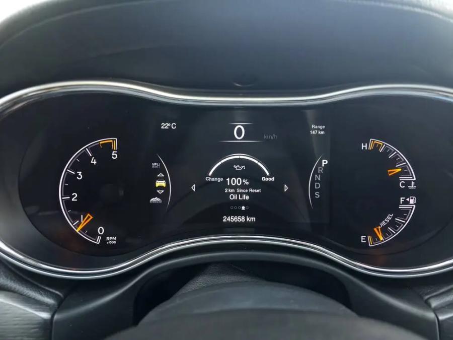 Brūns Jeep Grand Cherokee 2013 Rīga, ar dzinēja tilpumu 3.00 L un nobraukumu 245 tūkst. km par 9900 €, foto 56 vietnē AUTOMOTO.COM.LV