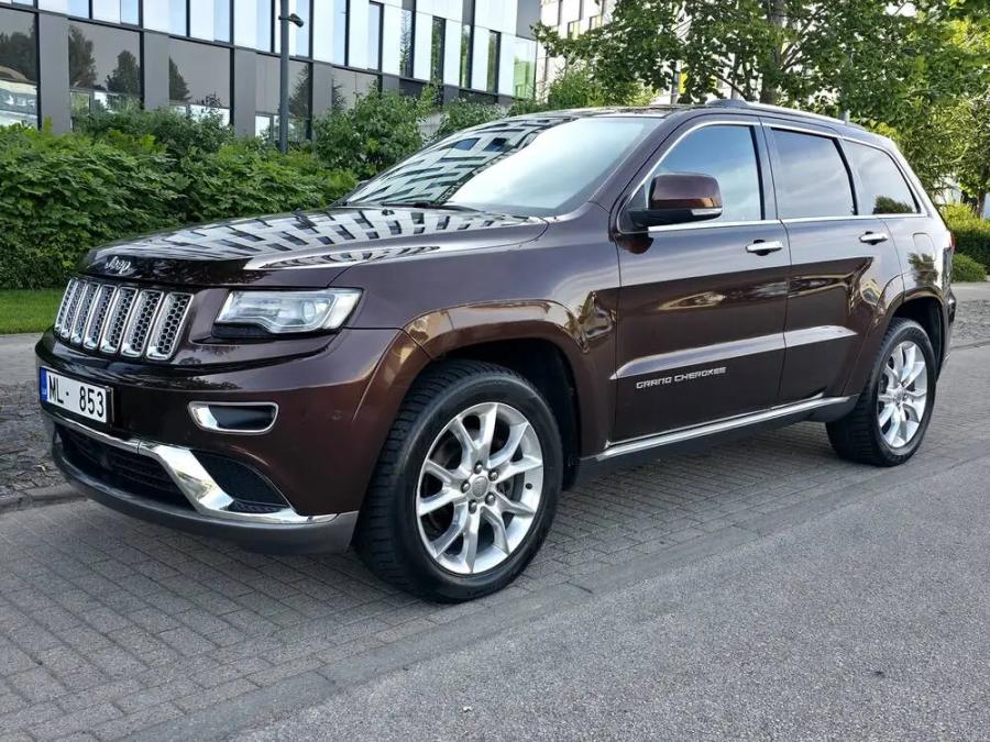 Brūns Jeep Grand Cherokee 2013 Rīga, ar dzinēja tilpumu 3.00 L un nobraukumu 245 tūkst. km par 9900 €, foto 61 vietnē AUTOMOTO.COM.LV