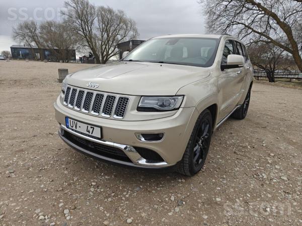 Brūns Jeep Grand Cherokee 2014 Liepāja, ar dzinēja tilpumu 3.00 L un nobraukumu 150 tūkst. km par 11300 €, foto 1 vietnē AUTOMOTO.COM.LV