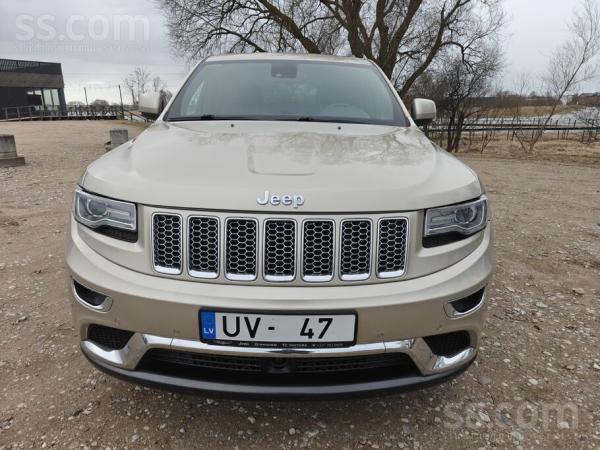 Brūns Jeep Grand Cherokee 2014 Liepāja, ar dzinēja tilpumu 3.00 L un nobraukumu 150 tūkst. km par 11300 €, foto 2 vietnē AUTOMOTO.COM.LV