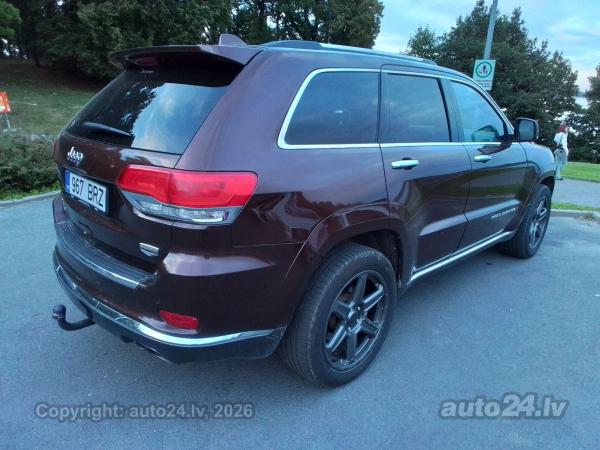 Jeep Grand Cherokee 2014 in Tallinn on AUTOMOTO.COM.LV Brown Jeep Grand Cherokee 2014 in Tallinn, with an engine capacity of 3.00 L and mileage of 244 thousand km for 11490 €, photo 7 on AUTOMOTO.COM.LV
