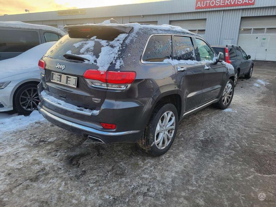 Brūns Jeep Grand Cherokee 2015 Klaipėda, ar dzinēja tilpumu 2.99 L un nobraukumu 265 tūkst. km par 8100 €, foto 4 vietnē AUTOMOTO.COM.LV