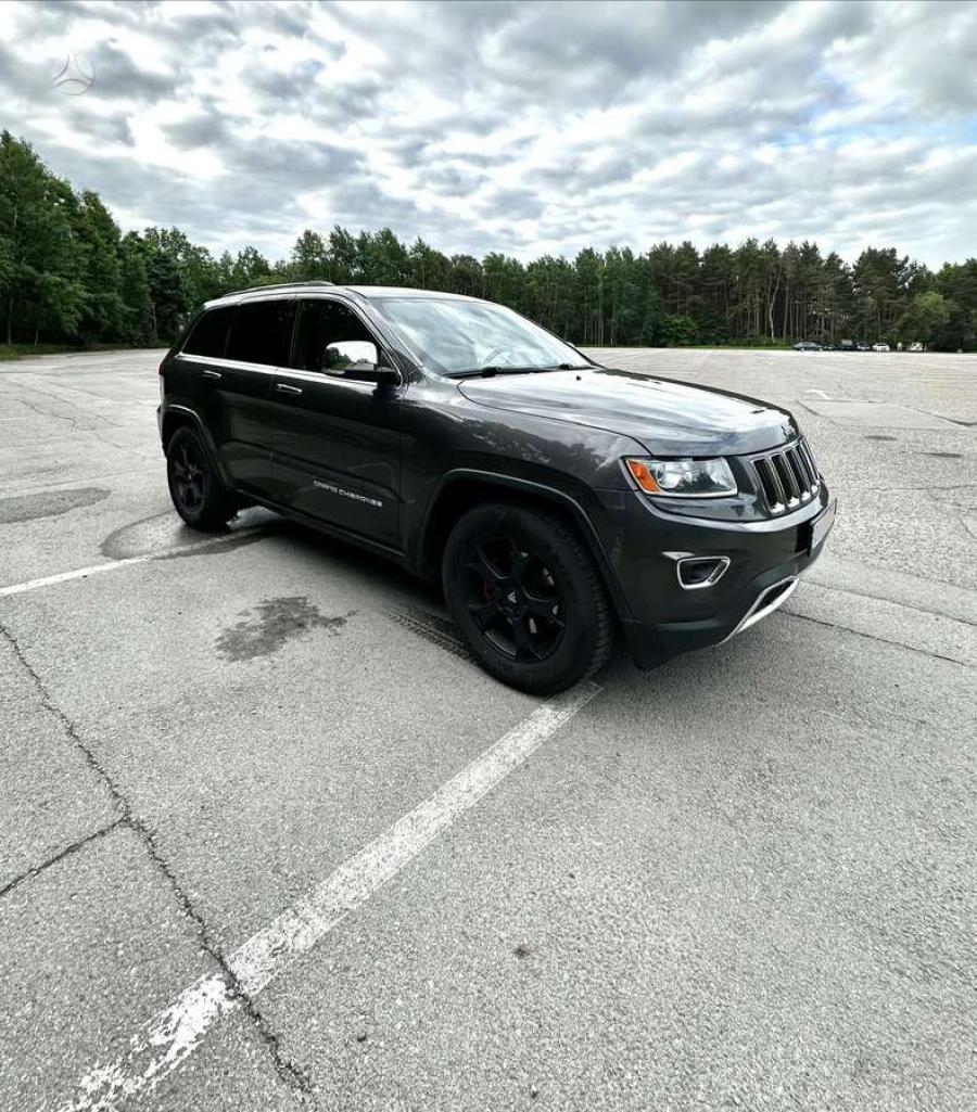 Brown Jeep Grand Cherokee 2015 in Klaipeda, with an engine capacity of 3.60 L and mileage of 189 thousand km for 13800 €, photo 4 on AUTOMOTO.COM.LV