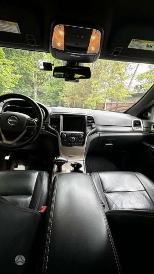Brown Jeep Grand Cherokee 2015 in Klaipeda, with an engine capacity of 3.60 L and mileage of 189 thousand km for 13800 €, photo 21 on AUTOMOTO.COM.LV