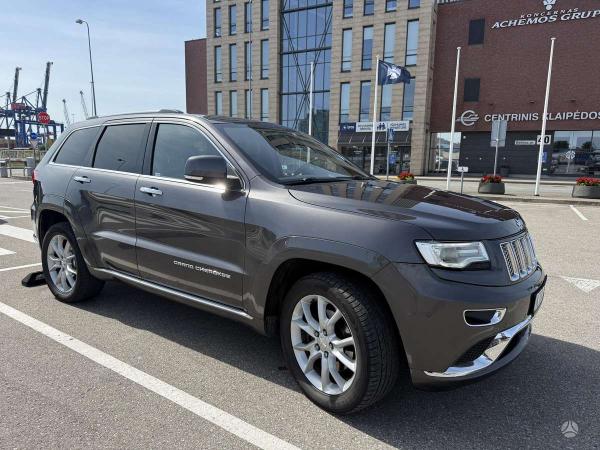 Brūns Jeep Grand Cherokee 2015 Klaipėda, ar dzinēja tilpumu 2.99 L un nobraukumu 174 tūkst. km par 12900 €, foto 1 vietnē AUTOMOTO.COM.LV