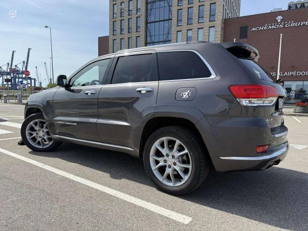 Brūns Jeep Grand Cherokee 2015 Klaipėda, ar dzinēja tilpumu 2.99 L un nobraukumu 174 tūkst. km par 12900 €, foto 5 vietnē AUTOMOTO.COM.LV