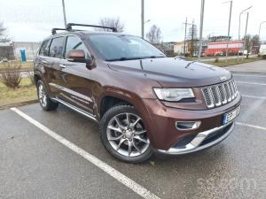 Brown Jeep Grand Cherokee 2016 in Riga, with an engine capacity of 3.00 L and mileage of 155 thousand km for 21500 €, photo  on AUTOMOTO.COM.LV