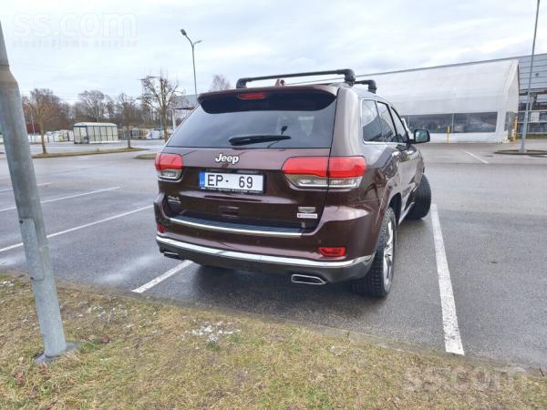 Brūns Jeep Grand Cherokee 2016 Rīga, ar dzinēja tilpumu 3.00 L un nobraukumu 155 tūkst. km par 21500 €, foto 2 vietnē AUTOMOTO.COM.LV